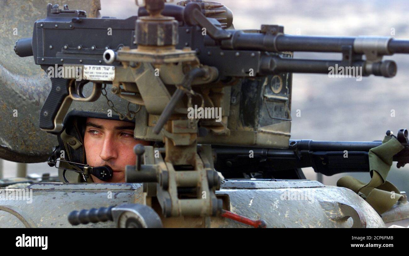 Tank gunners hi-res stock photography and images - Alamy