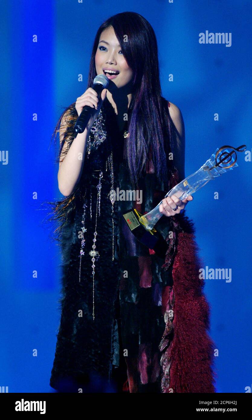 Hong Kong Singer Joey Yung High Resolution Stock Photography and Images ...