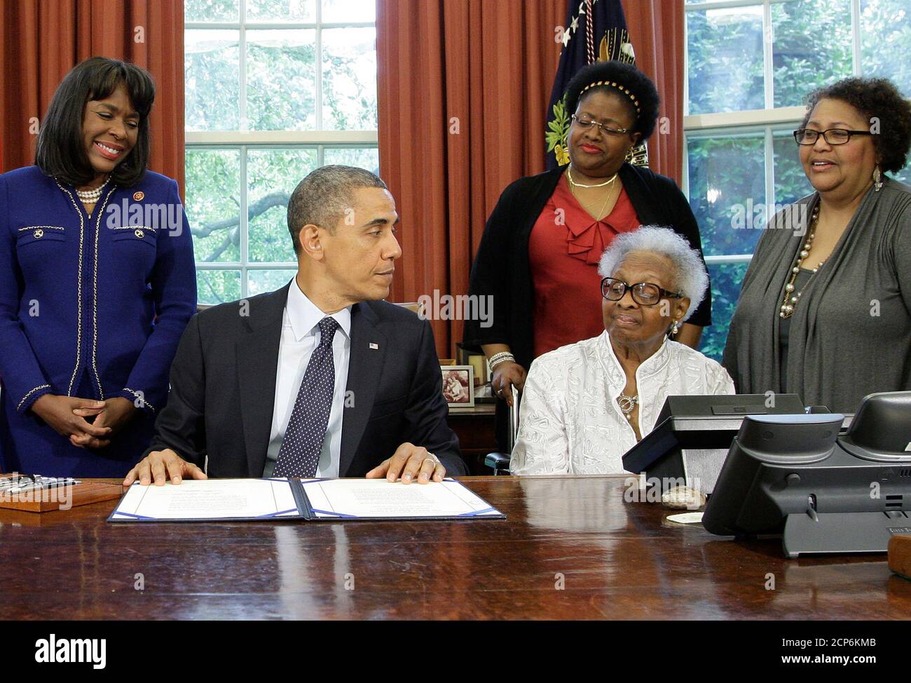 Daughter maxine hi-res stock photography and images - Alamy