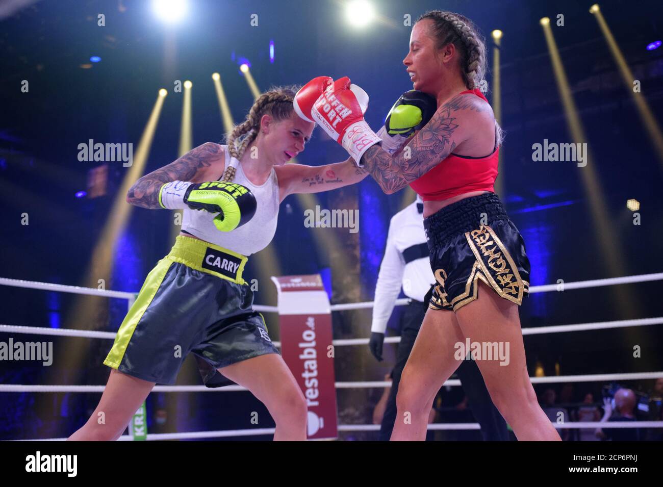 Cologne, Germany. 18th Sep, 2020. Reality stars Carina Spack (l) and ...
