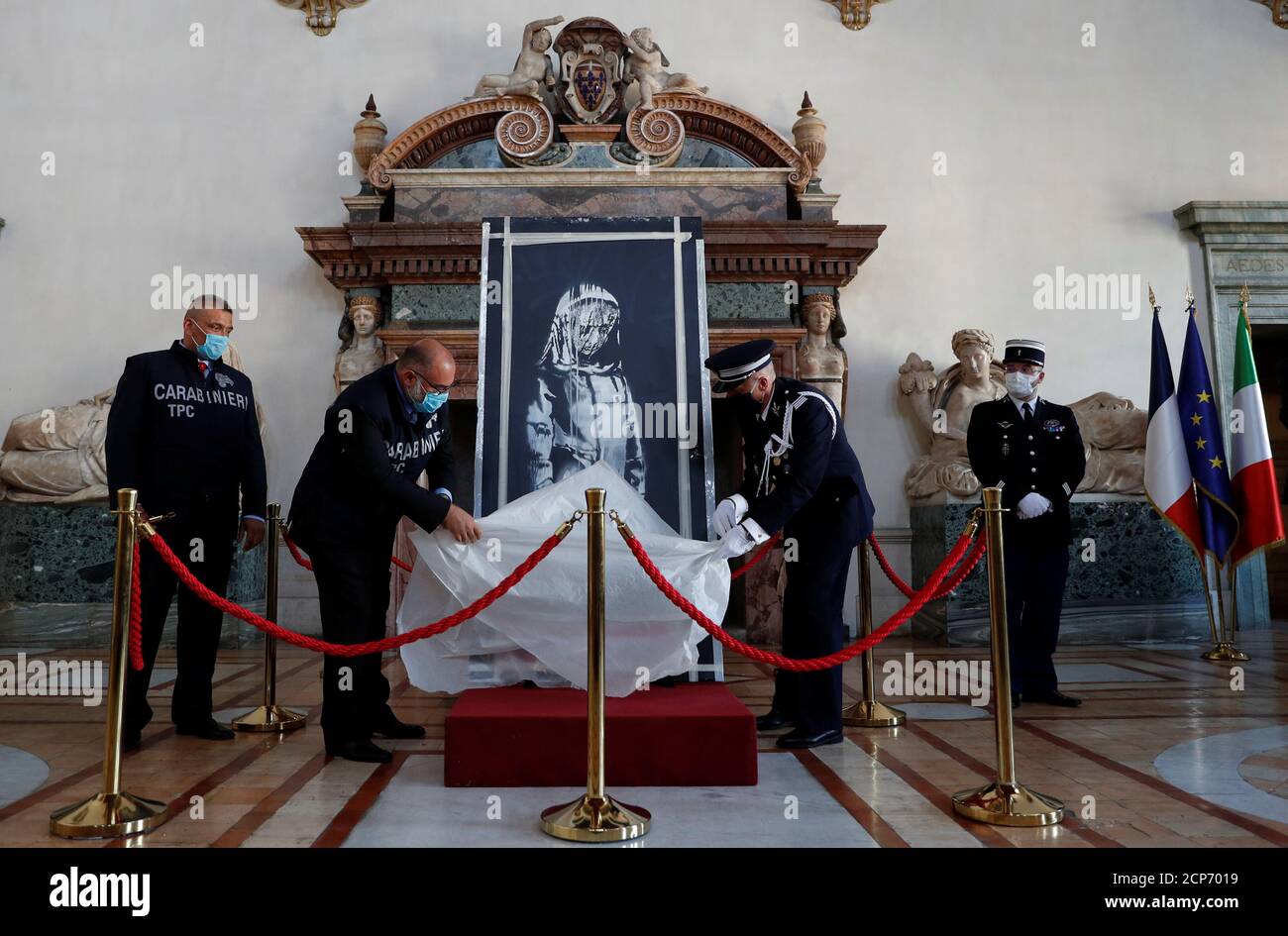 Italian embassy paris hi-res stock photography and images - Alamy