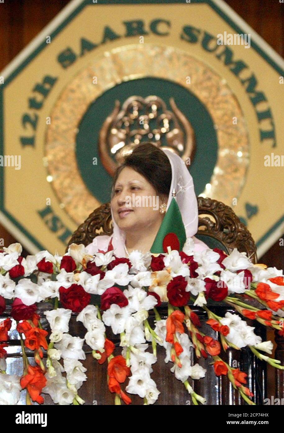 Khalida hi-res stock photography and images - Alamy