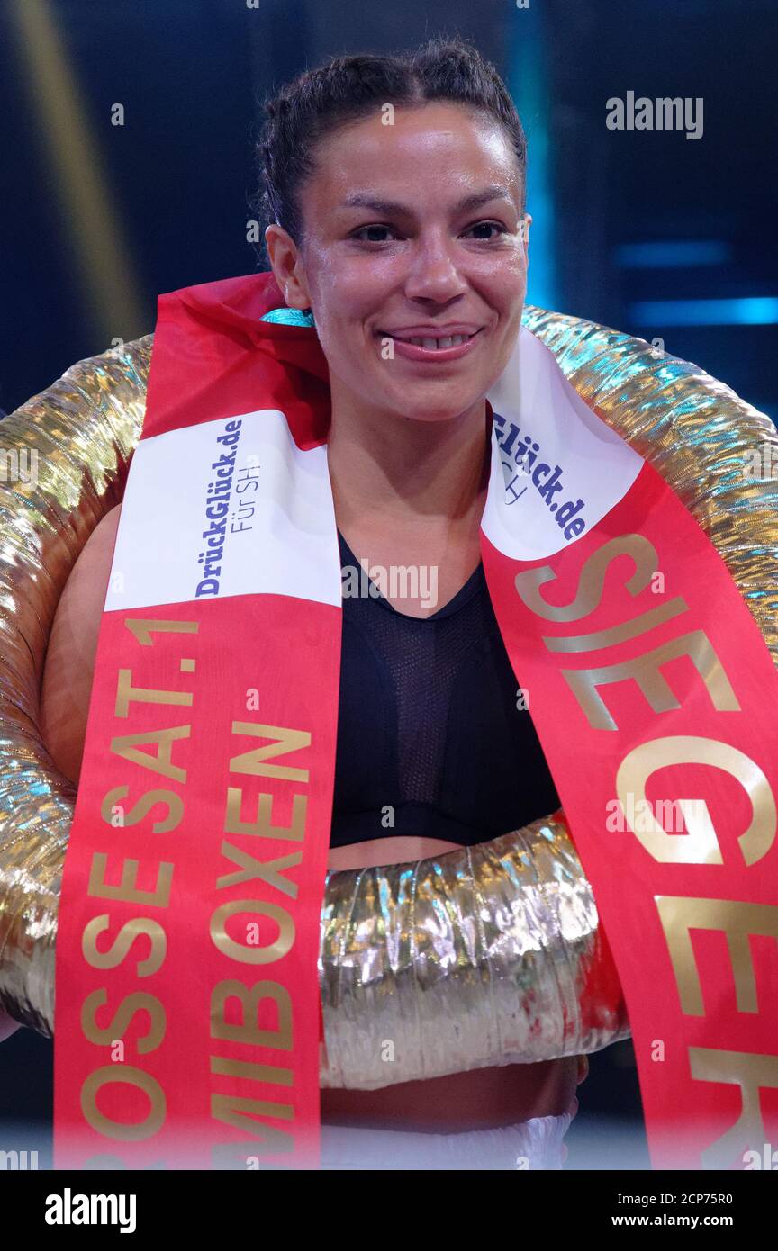 Gisele oppermann hi-res stock photography and images - Alamy