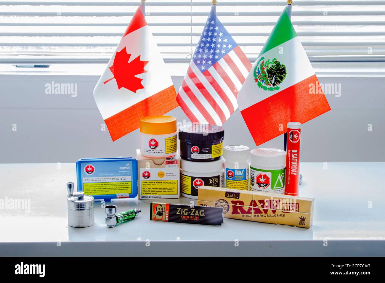 Canada mexico flag hi-res stock photography and images - Alamy