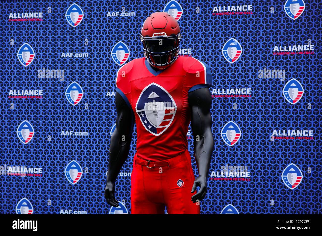 Football mannequin hi-res stock photography and images - Alamy