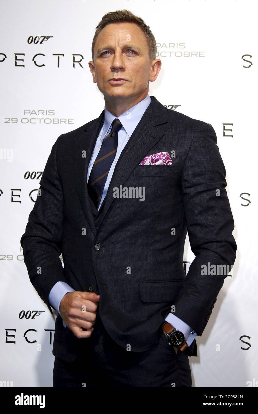 James bond in france hi-res stock photography and images - Alamy