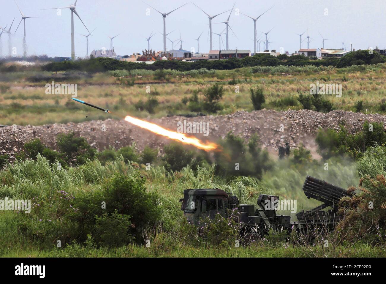 Multiple launch rocket system hi-res stock photography and images - Alamy