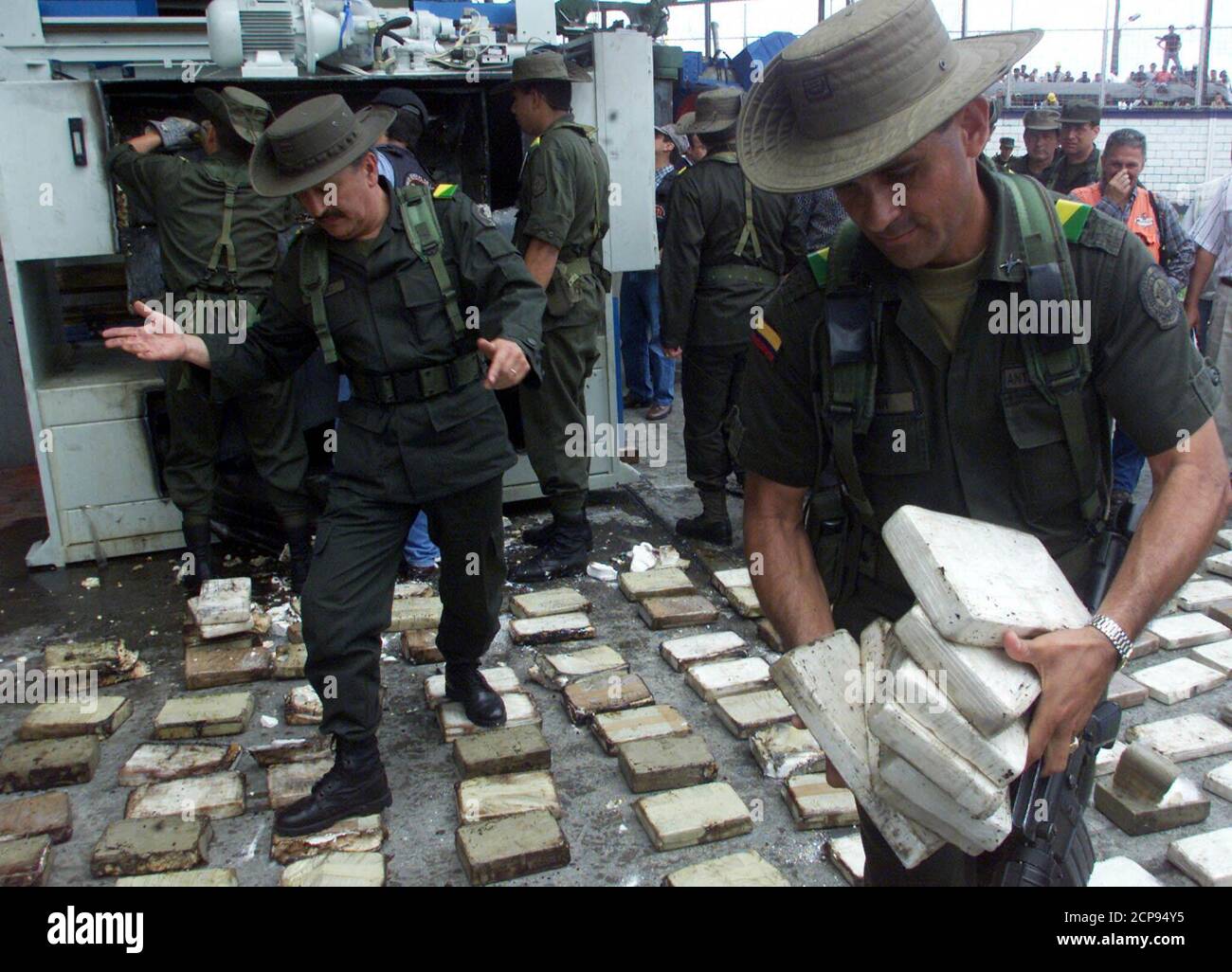 Colombia shipping port hi-res stock photography and images - Alamy