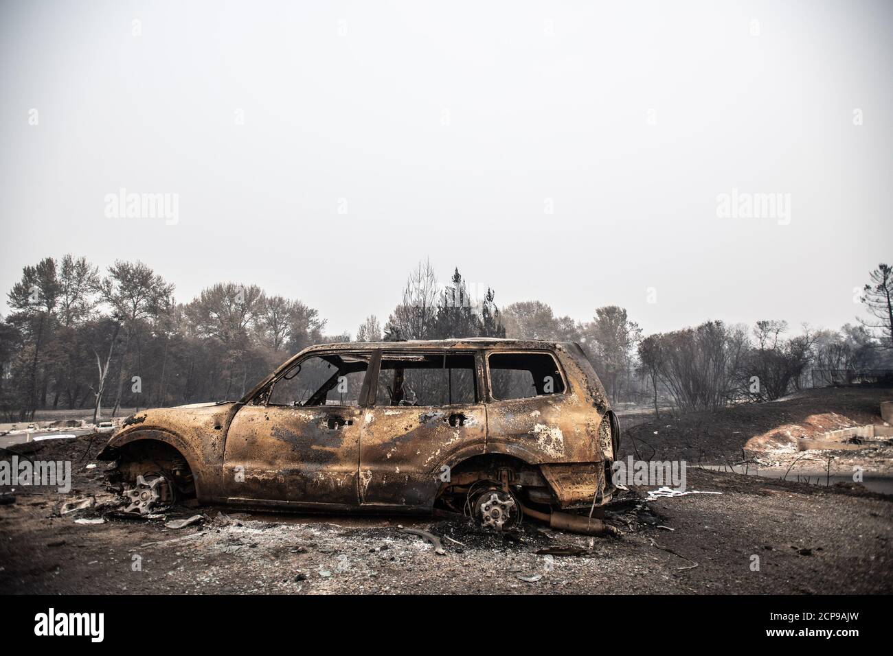 Phoenix, Ore. 18th Sep, 2020. A general view of a burned out car amid ...