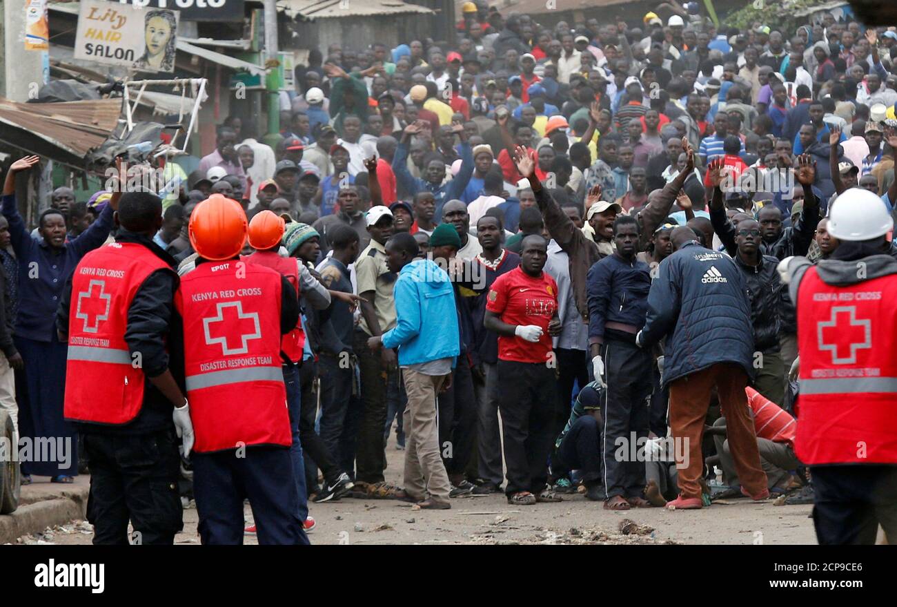 Protesters in the stands hi-res stock photography and images - Alamy