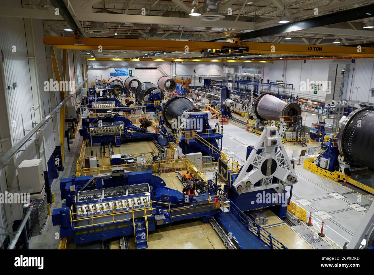 Boeing 787 Manufacturing High Resolution Stock Photography and Images ...
