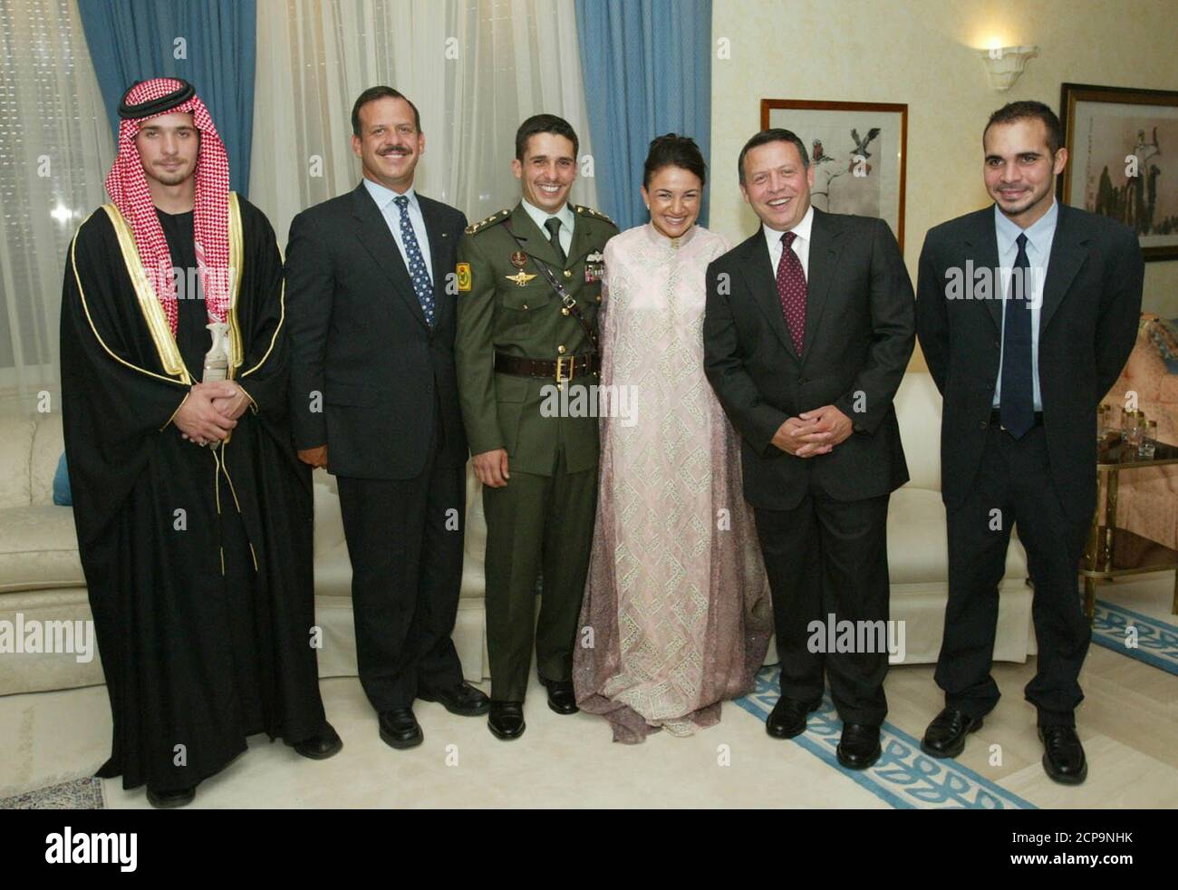 King hamza hi-res stock photography and images - Alamy