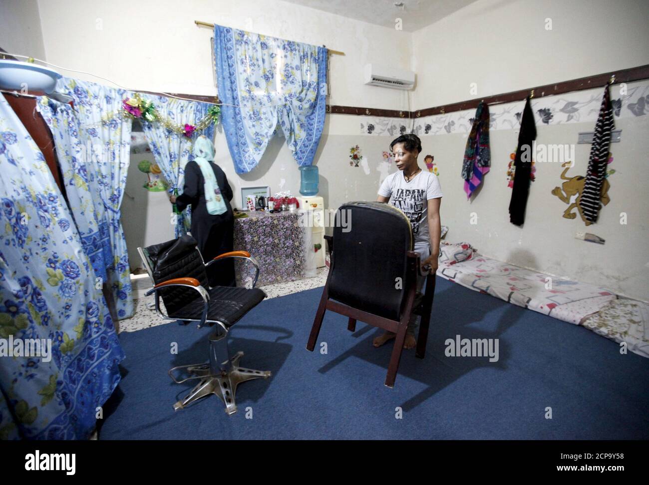 Female prisoners in cell hi-res stock photography and images - Alamy