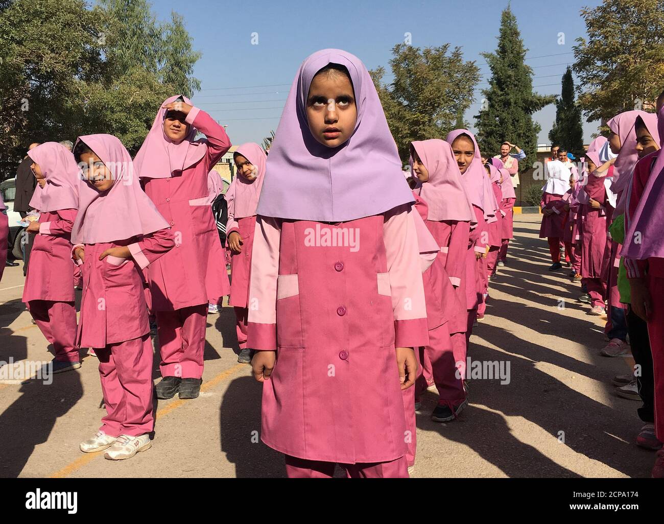 Iranian school girls hi-res stock photography and images - Alamy