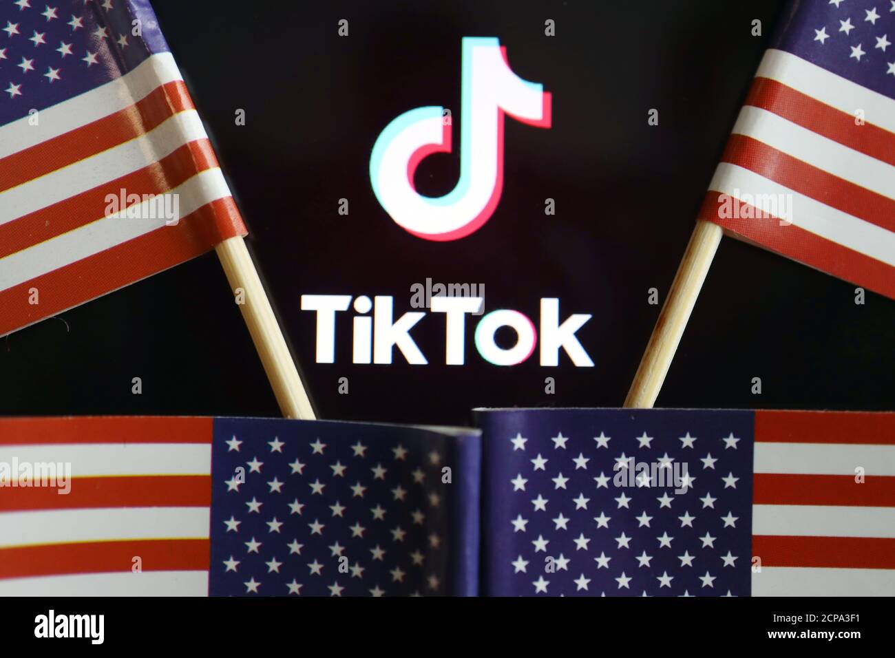 Tiktok Logo High Resolution Stock Photography and Images - Alamy