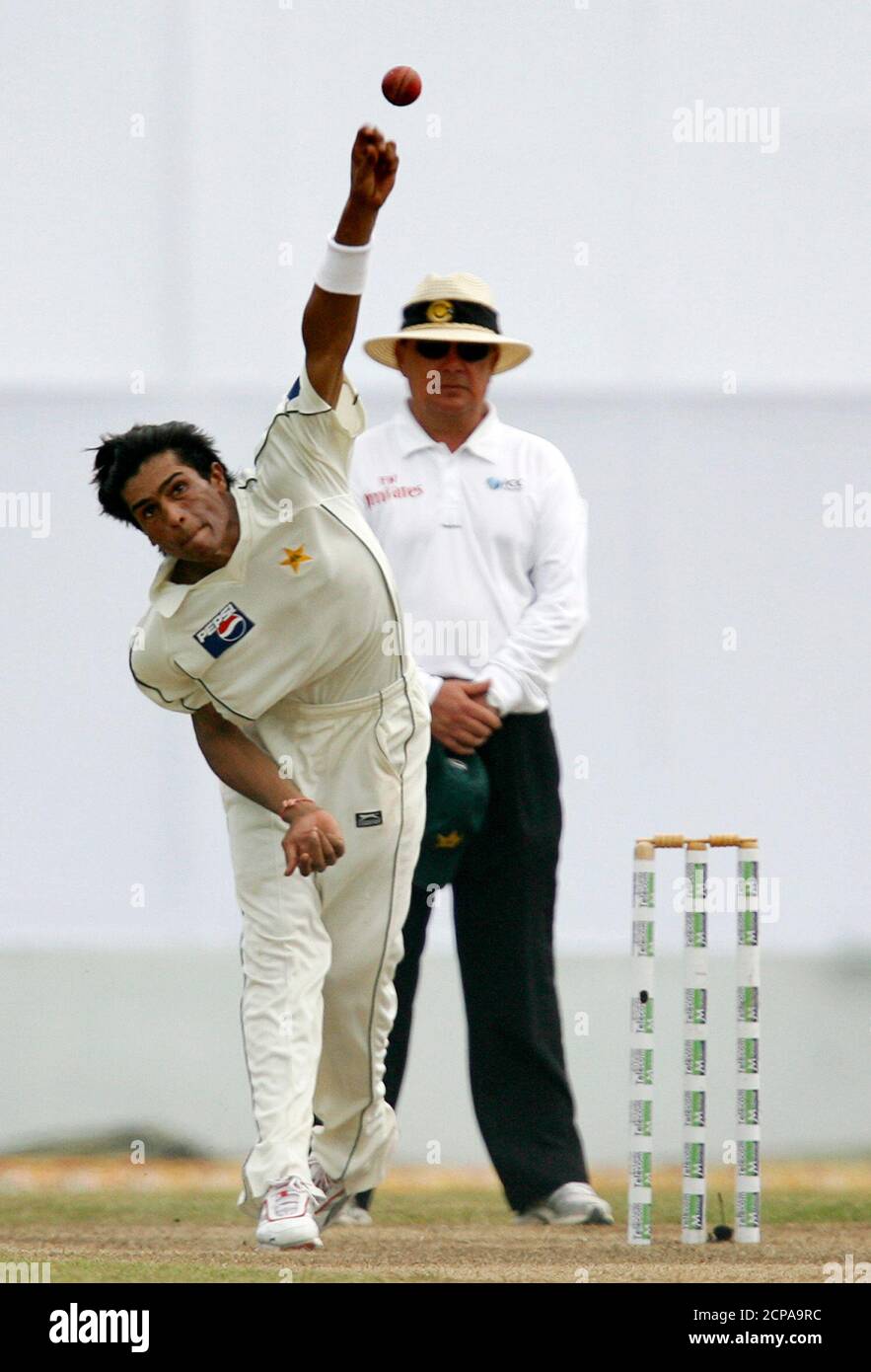 Cricket Aamer High Resolution Stock Photography and Images - Alamy