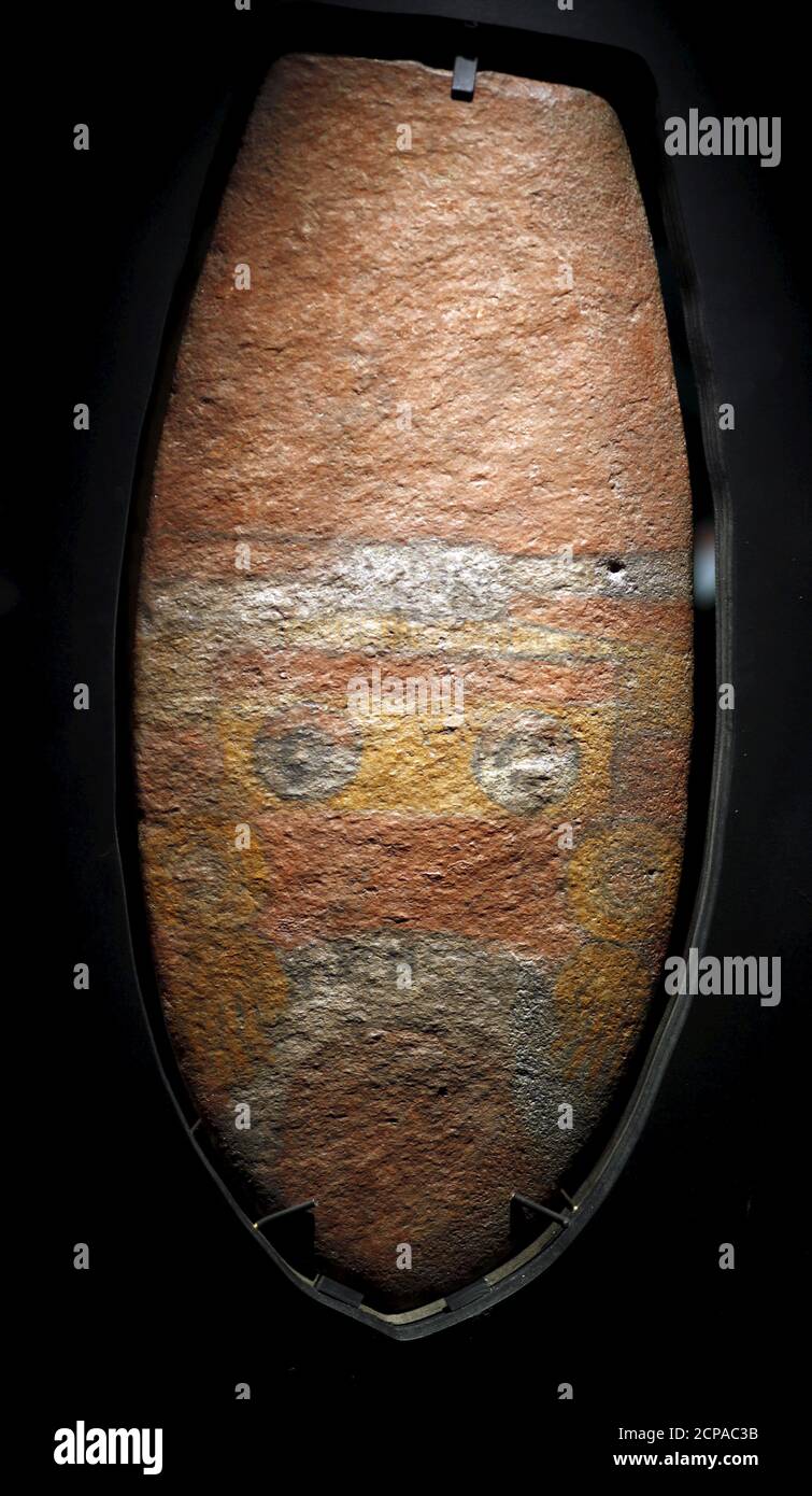 Aztec sacrifices hi-res stock photography and images - Alamy