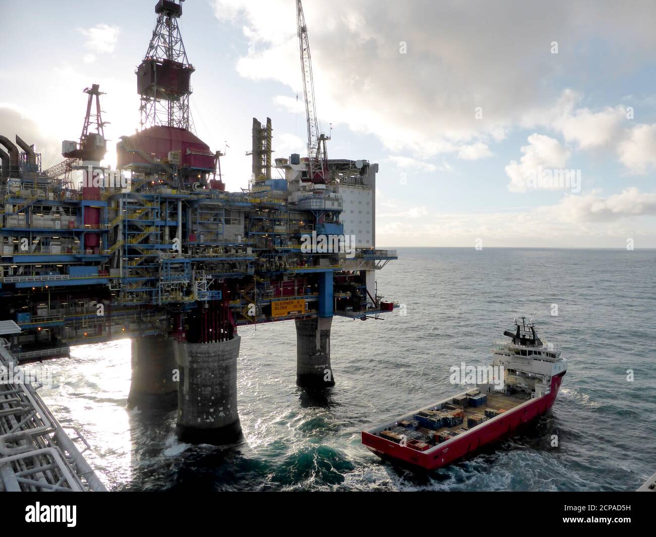 Sleipner oil platform hi-res stock photography and images - Alamy