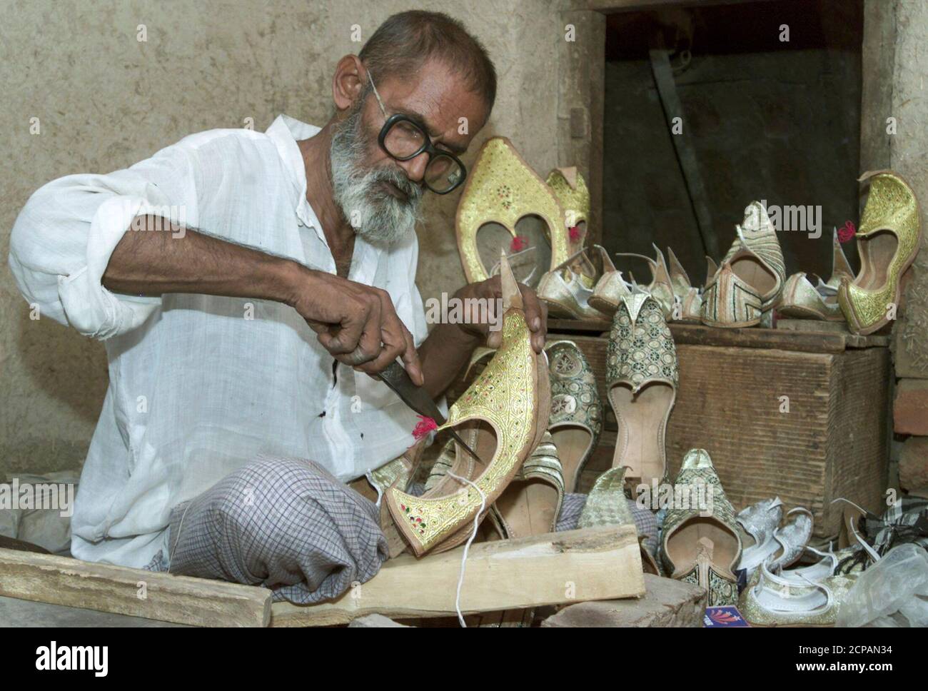 Punjabi shoes hi-res stock photography and images - Alamy