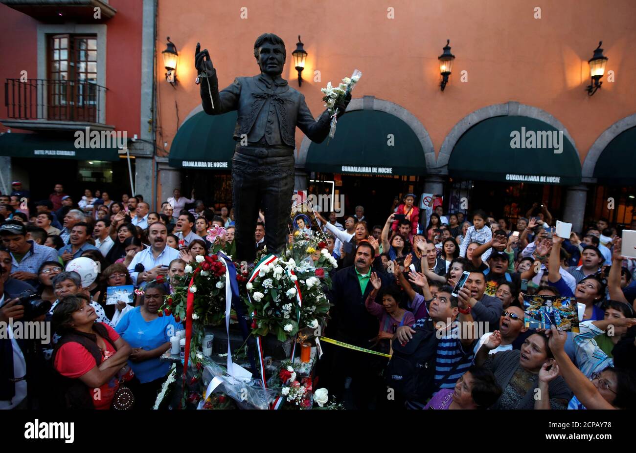 Garibaldi statue mexico city hi-res stock photography and images - Alamy