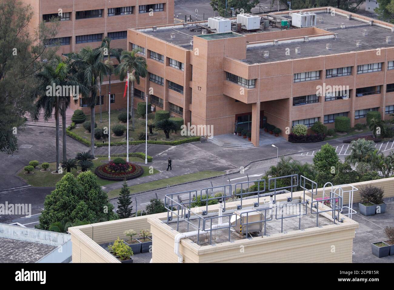 Pla peoples liberation army officer hi-res stock photography and images ...