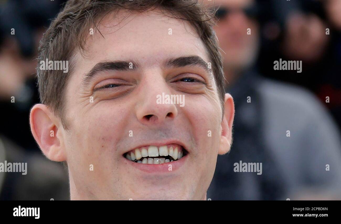 Damien bonnard staying vertical hi-res stock photography and images - Alamy