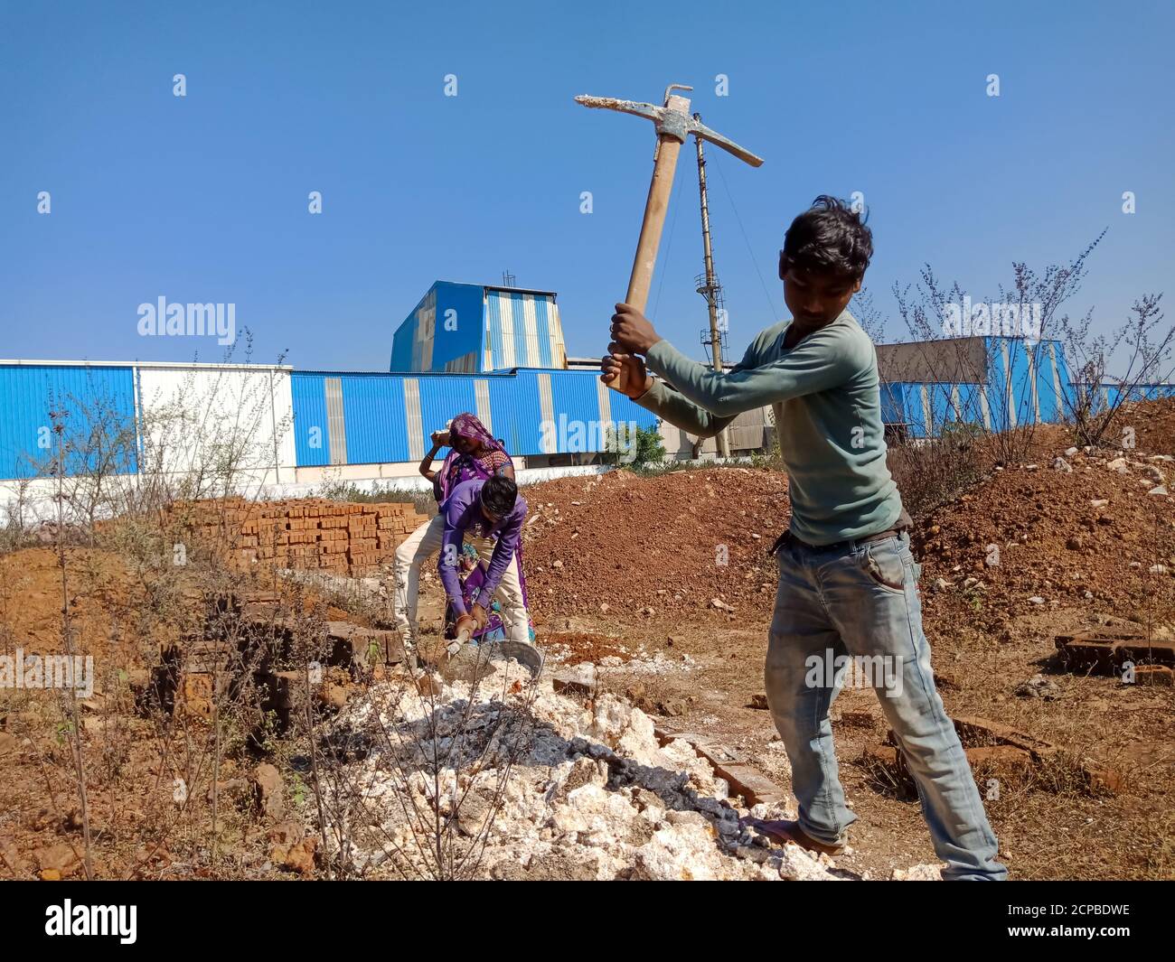 DISTRICT KATNI, INDIA - DECEMBER 13, 2019: An indian child labour ...