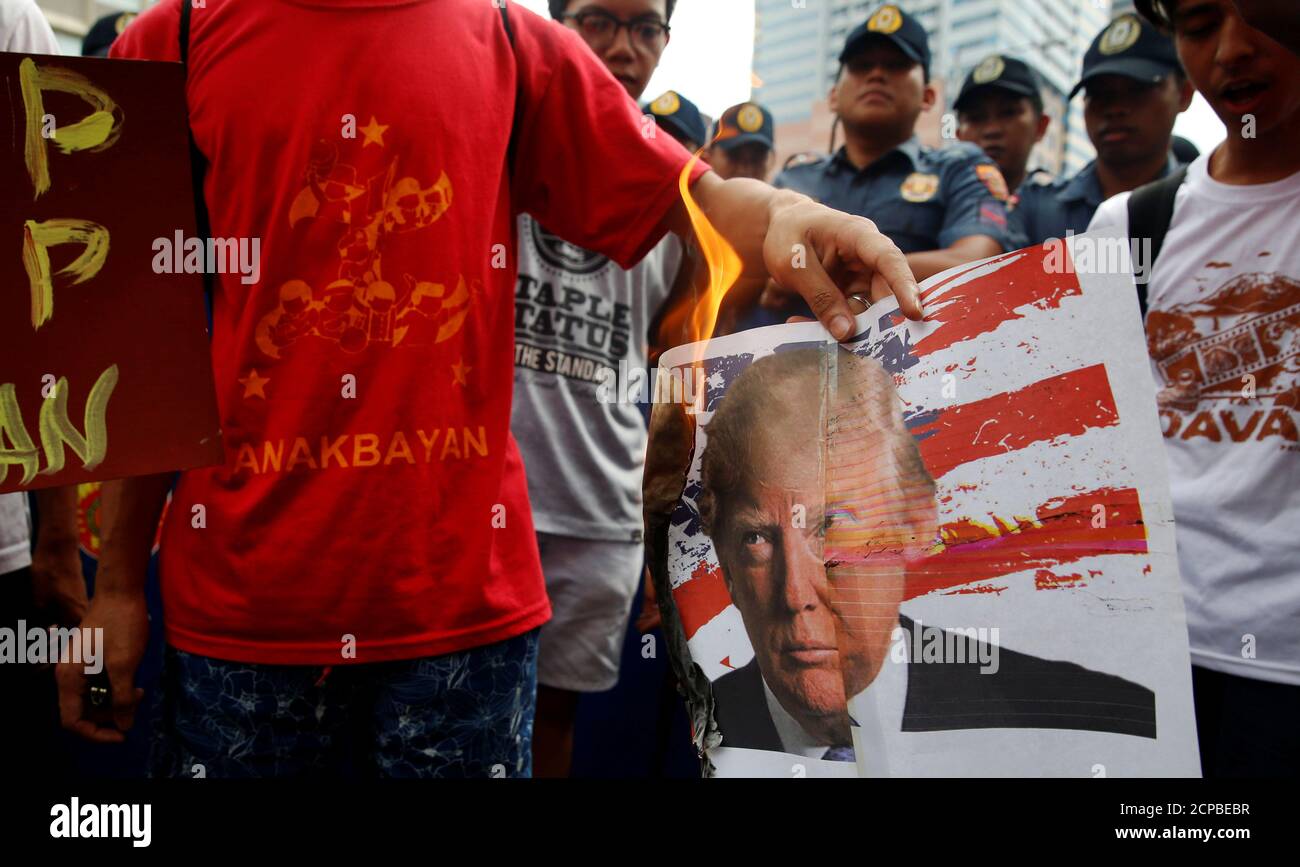 Student activist group hi-res stock photography and images - Alamy