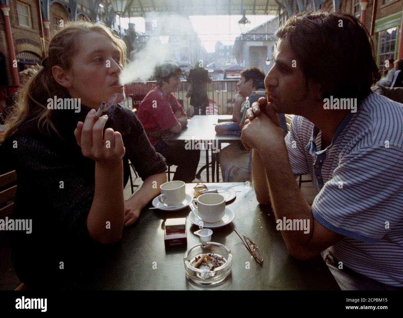 1960s britain smoking hi-res stock photography and images - Alamy