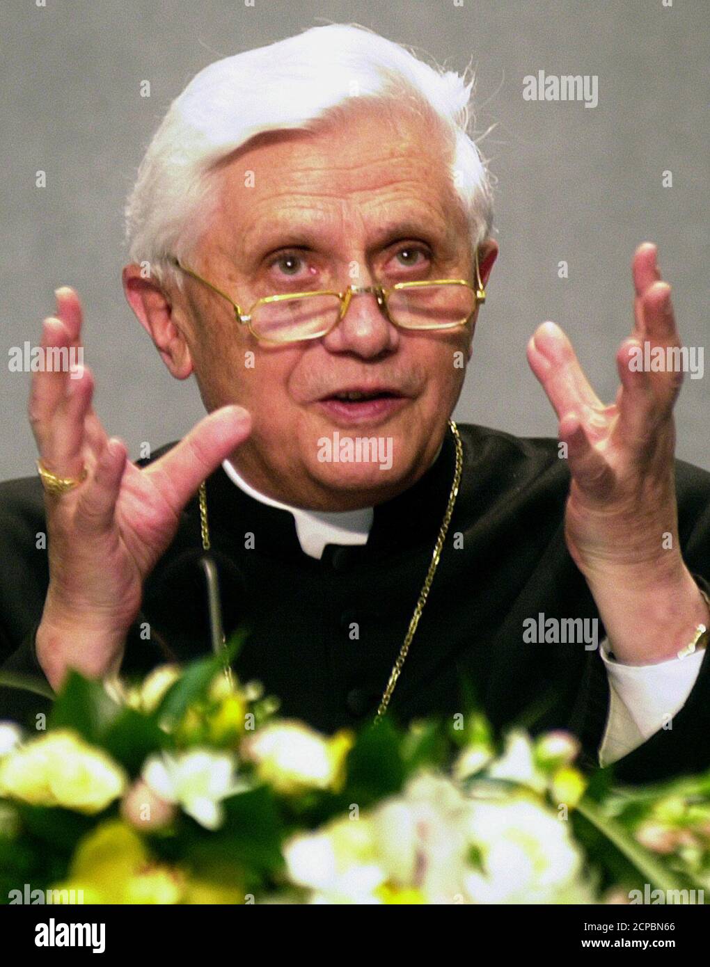 Papal document hi-res stock photography and images - Alamy