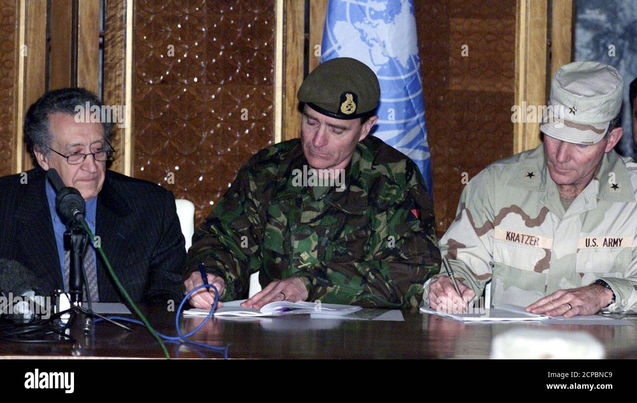 John mccoll hi-res stock photography and images - Alamy