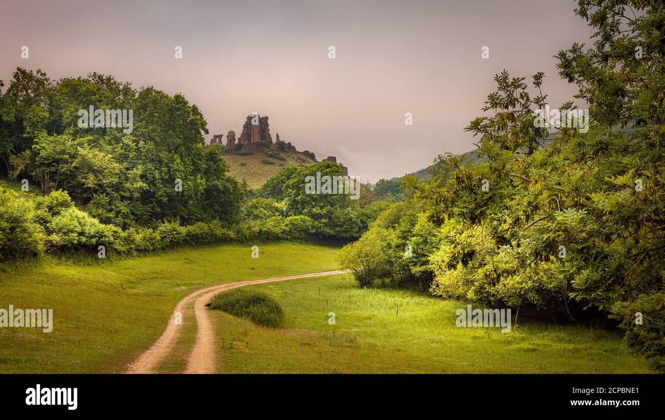 Slighting castle hi-res stock photography and images - Alamy