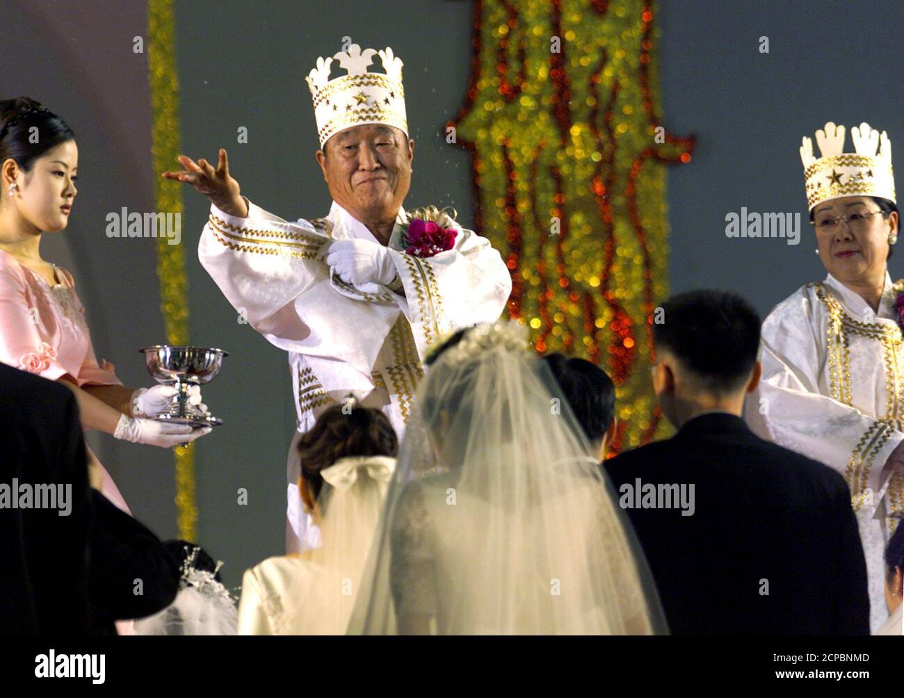 Mass weddings korea hi-res stock photography and images - Alamy