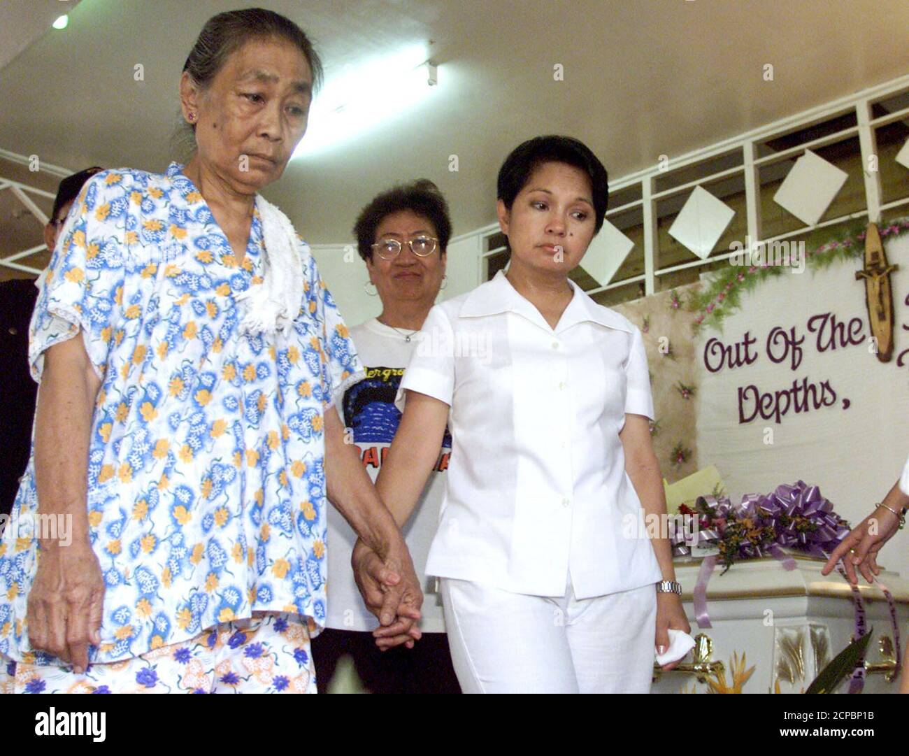 Filipino nurse hi-res stock photography and images - Alamy