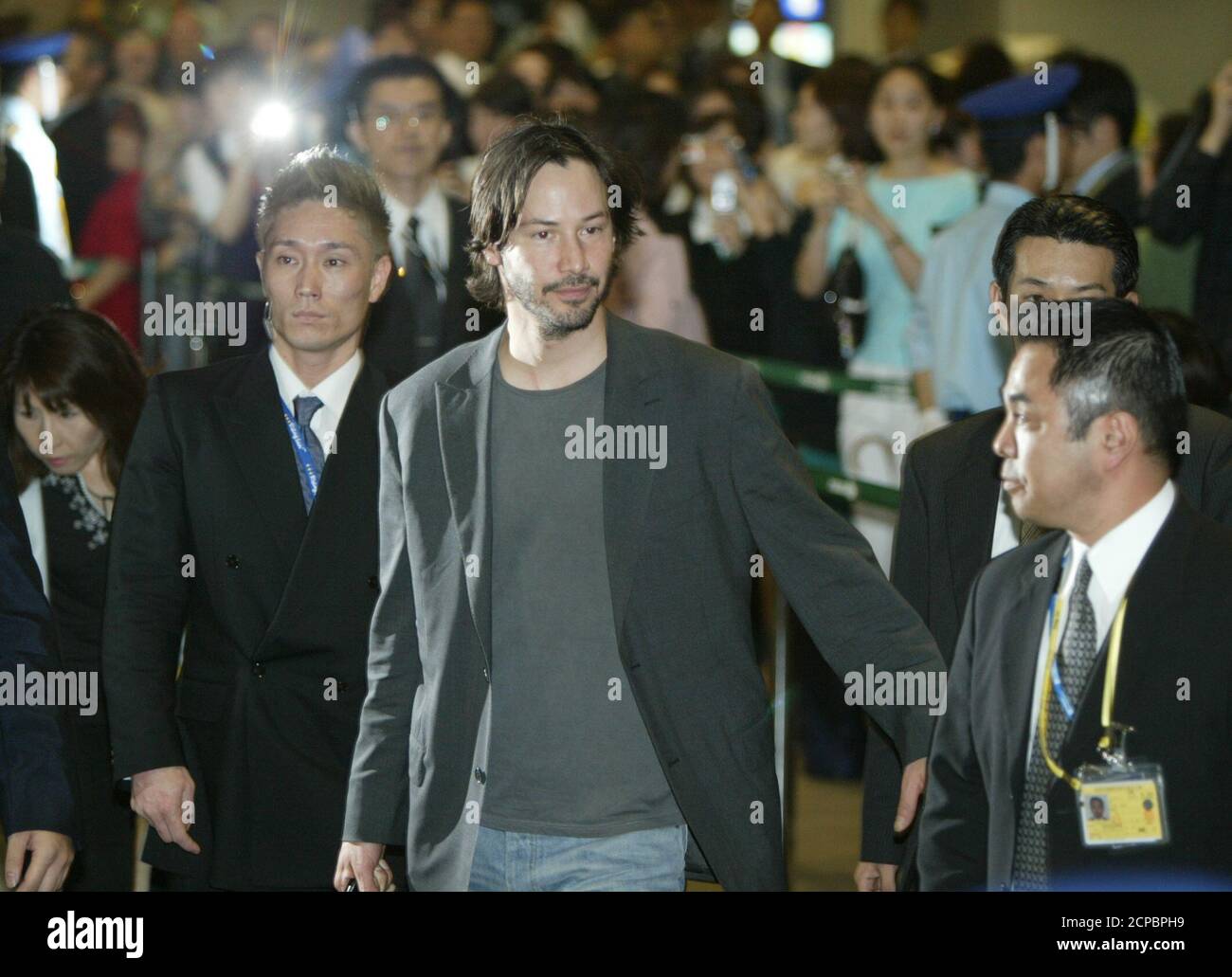 The matrix keanu reeves 1999 hi-res stock photography and images - Alamy