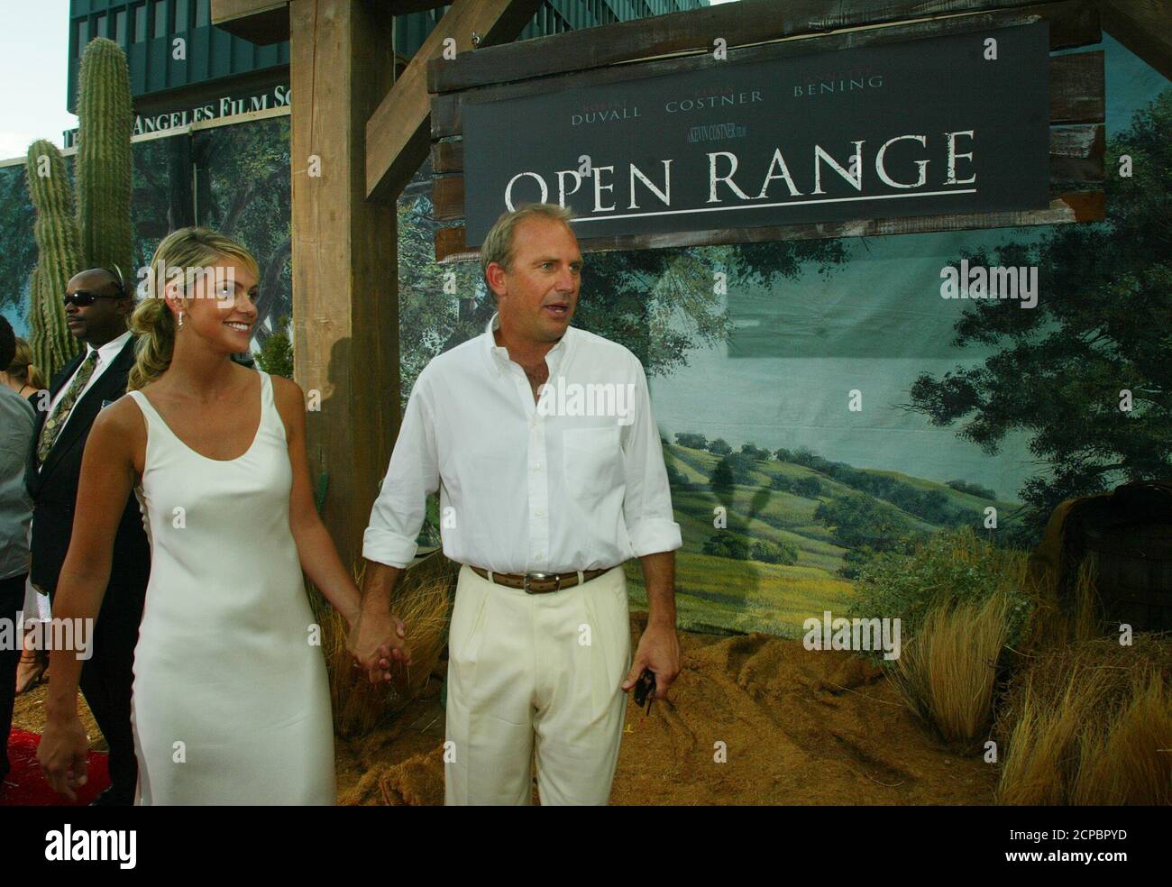 Open range 2003 annette bening hi-res stock photography and images - Alamy