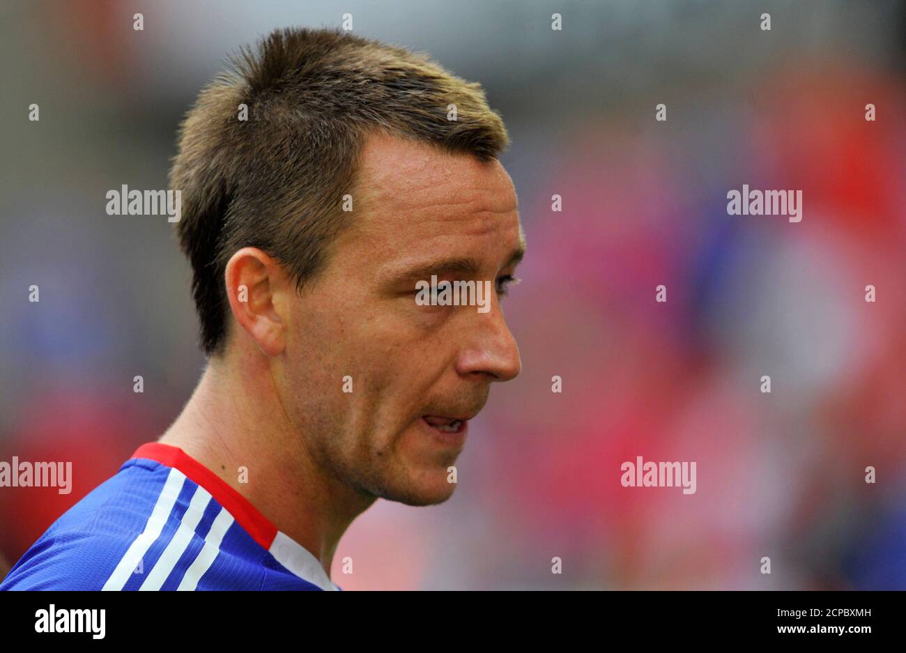 John terry trophy wembley hi-res stock photography and images - Alamy
