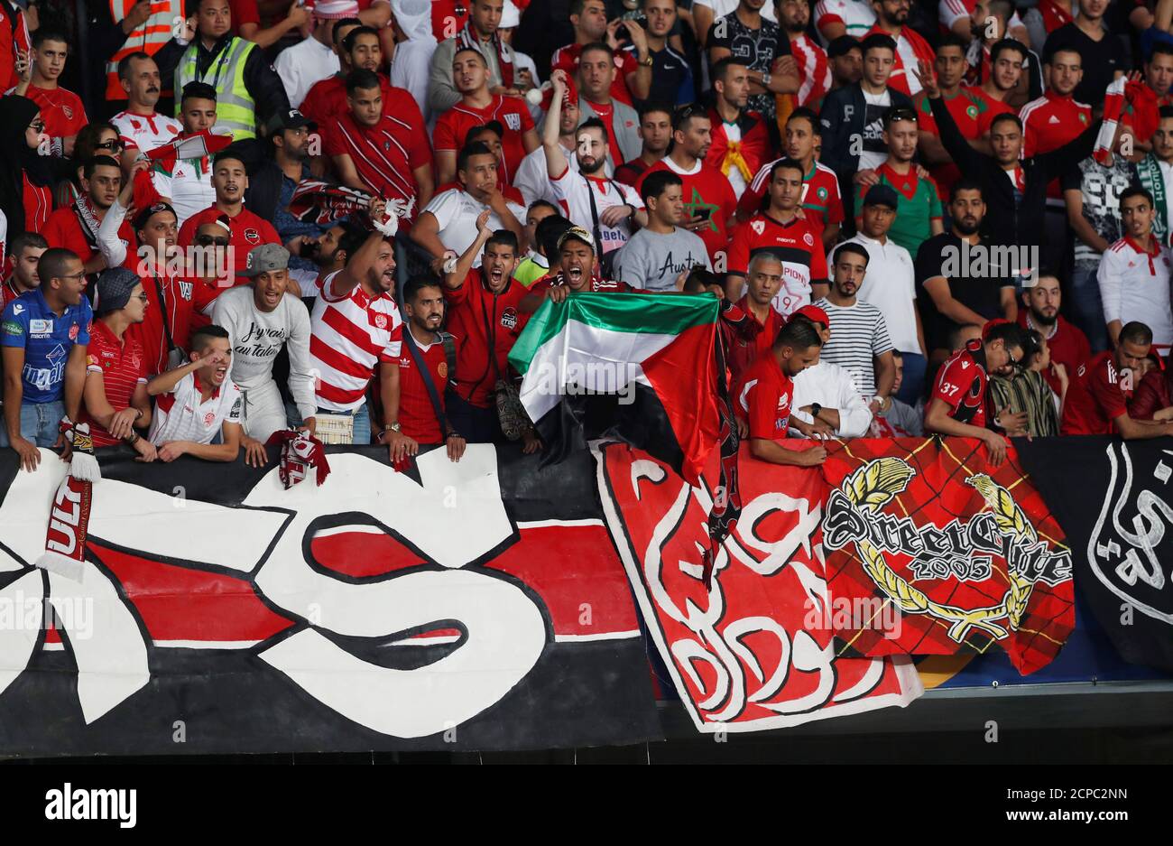 Emirates palestine flag hi-res stock photography and images - Alamy