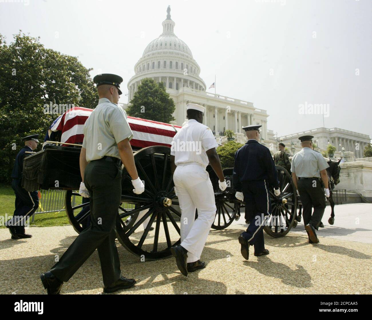 Caisson disease hi-res stock photography and images - Alamy