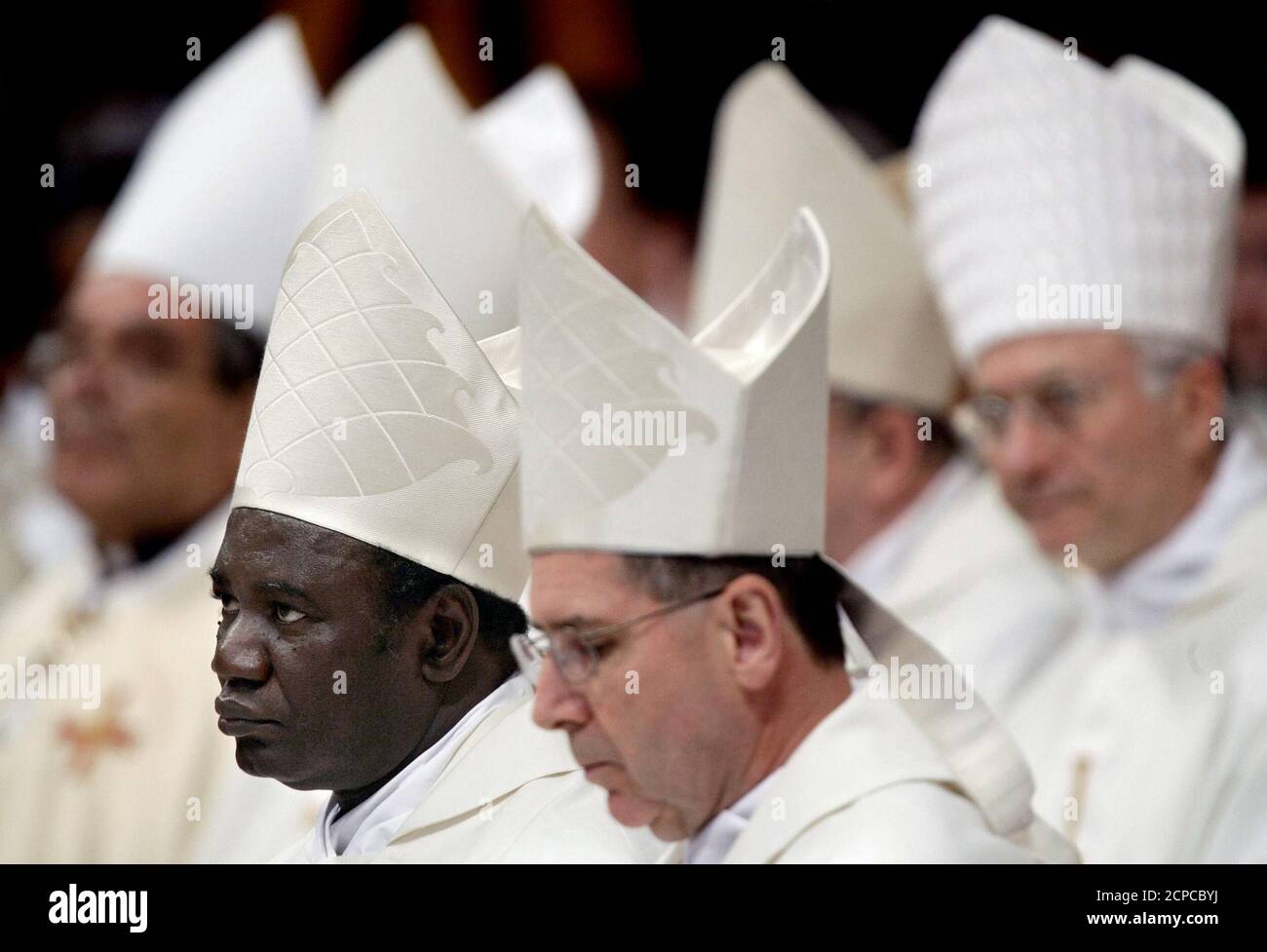 Cardinals gather in the vatican hi-res stock photography and images - Alamy