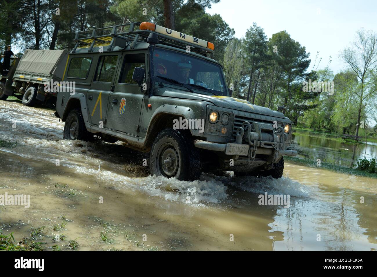 Unidad militar de emergencias hi-res stock photography and images - Alamy