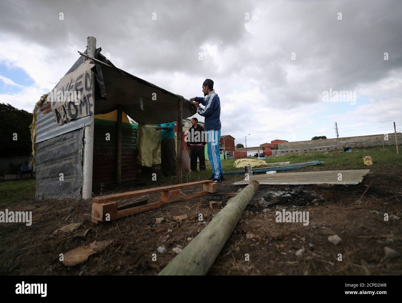 Muneer hi-res stock photography and images - Alamy