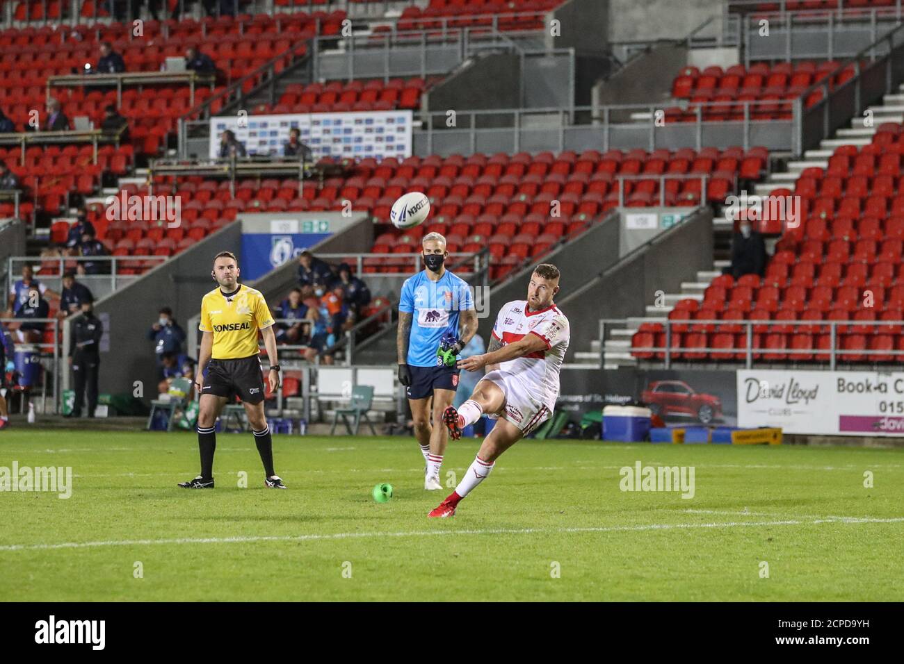 Jamie Ellis 30 Of Hull Kr High Resolution Stock Photography and Images ...
