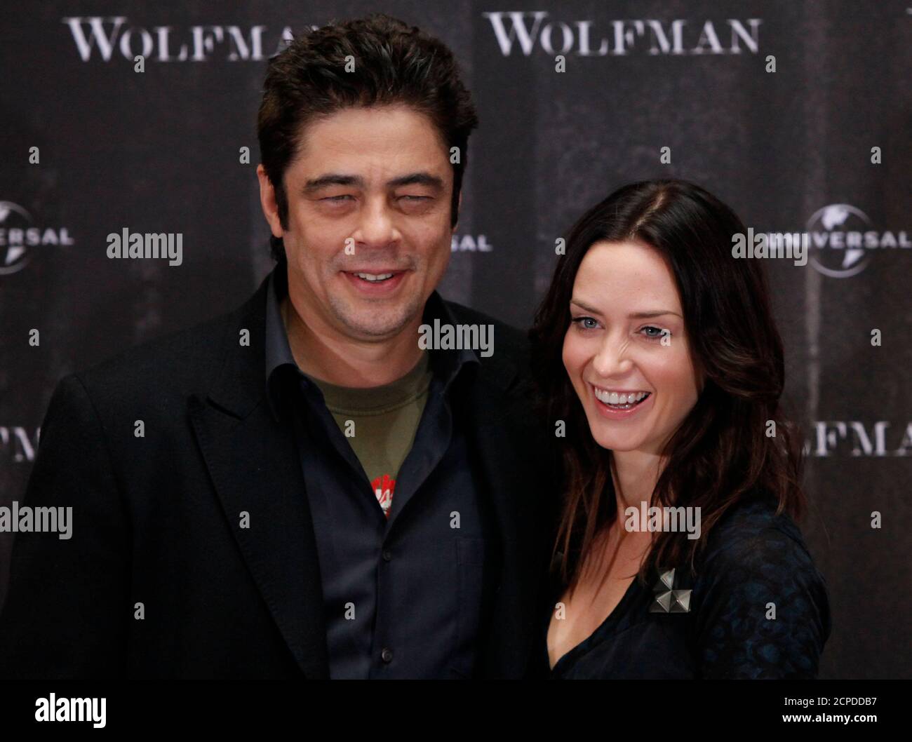 The wolfman benicio del toro hi-res stock photography and images - Alamy