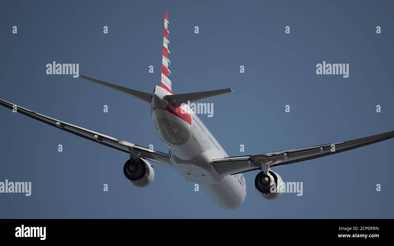 american airlines flight status indianapolis to miami