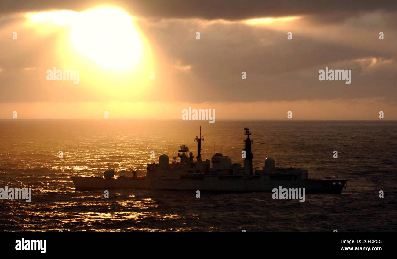 Hms nottingham hi-res stock photography and images - Alamy