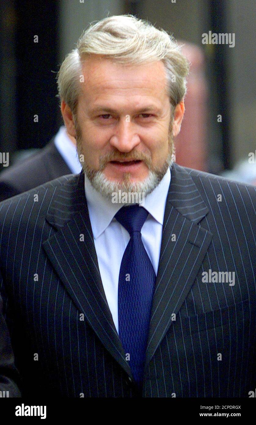 Akhmed zakayev arrives at bow street magistrates court hi-res stock ...