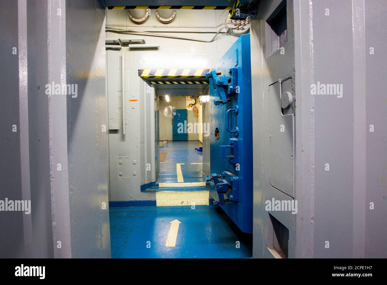 Double steel doors hi-res stock photography and images - Alamy