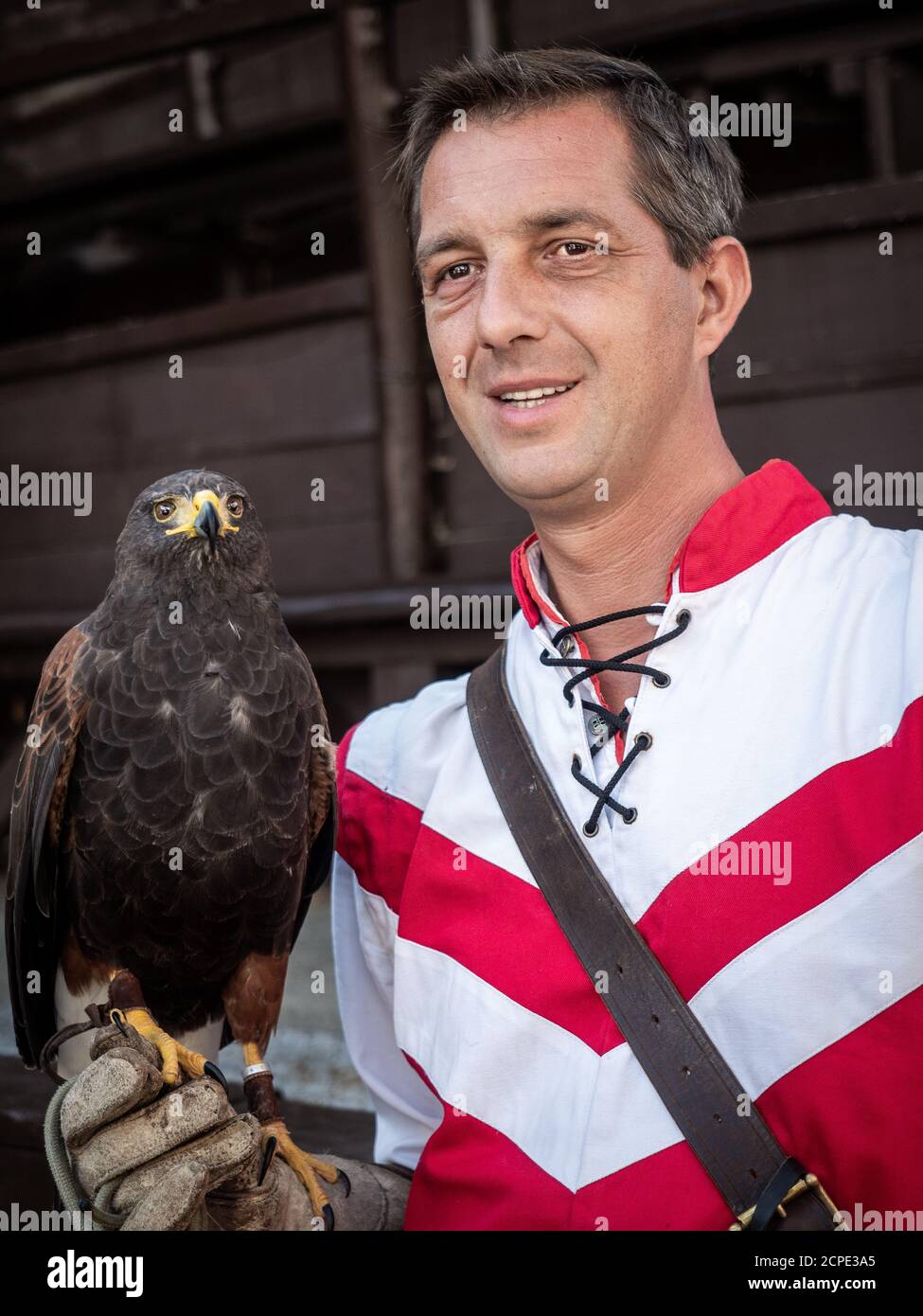 Man with hawk hi-res stock photography and images - Alamy