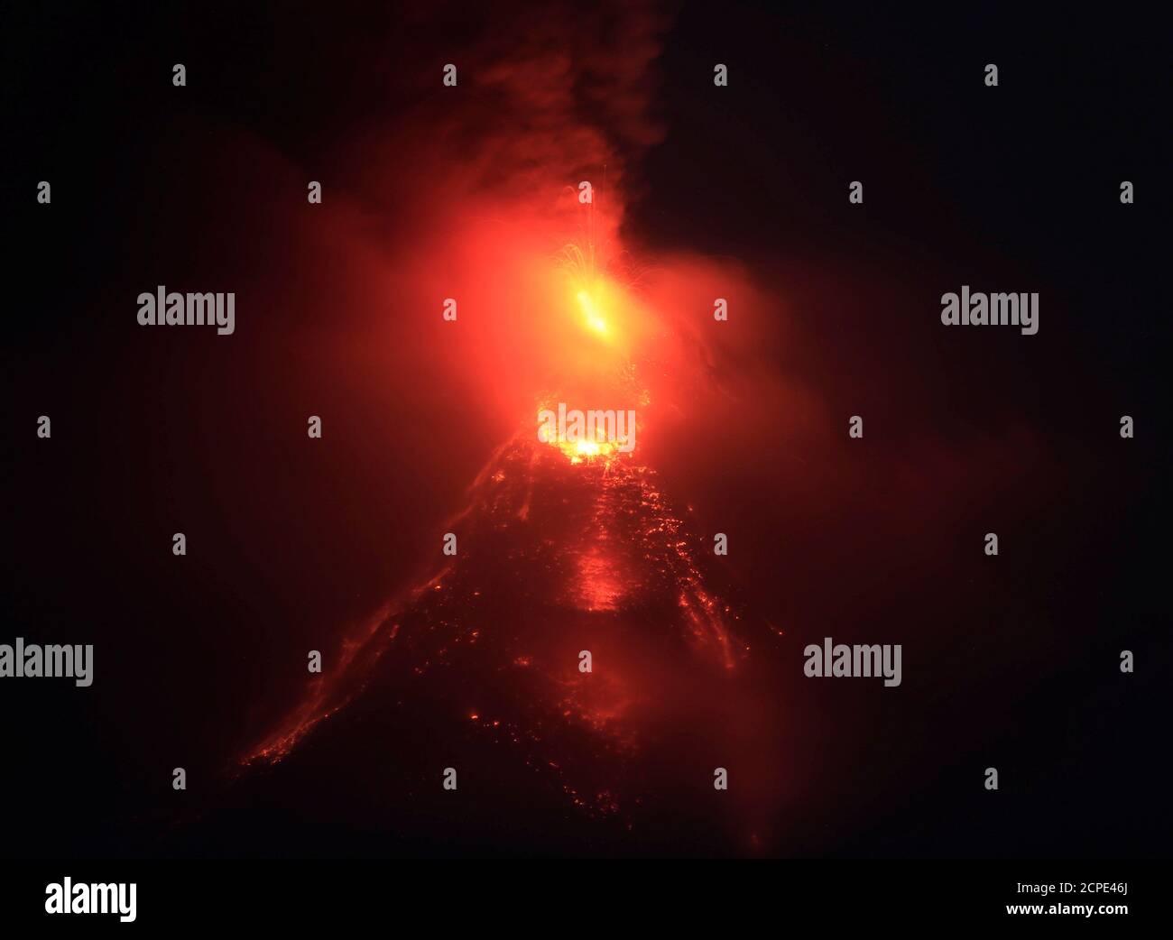 Eruption Mayon Volcano High Resolution Stock Photography and Images - Alamy